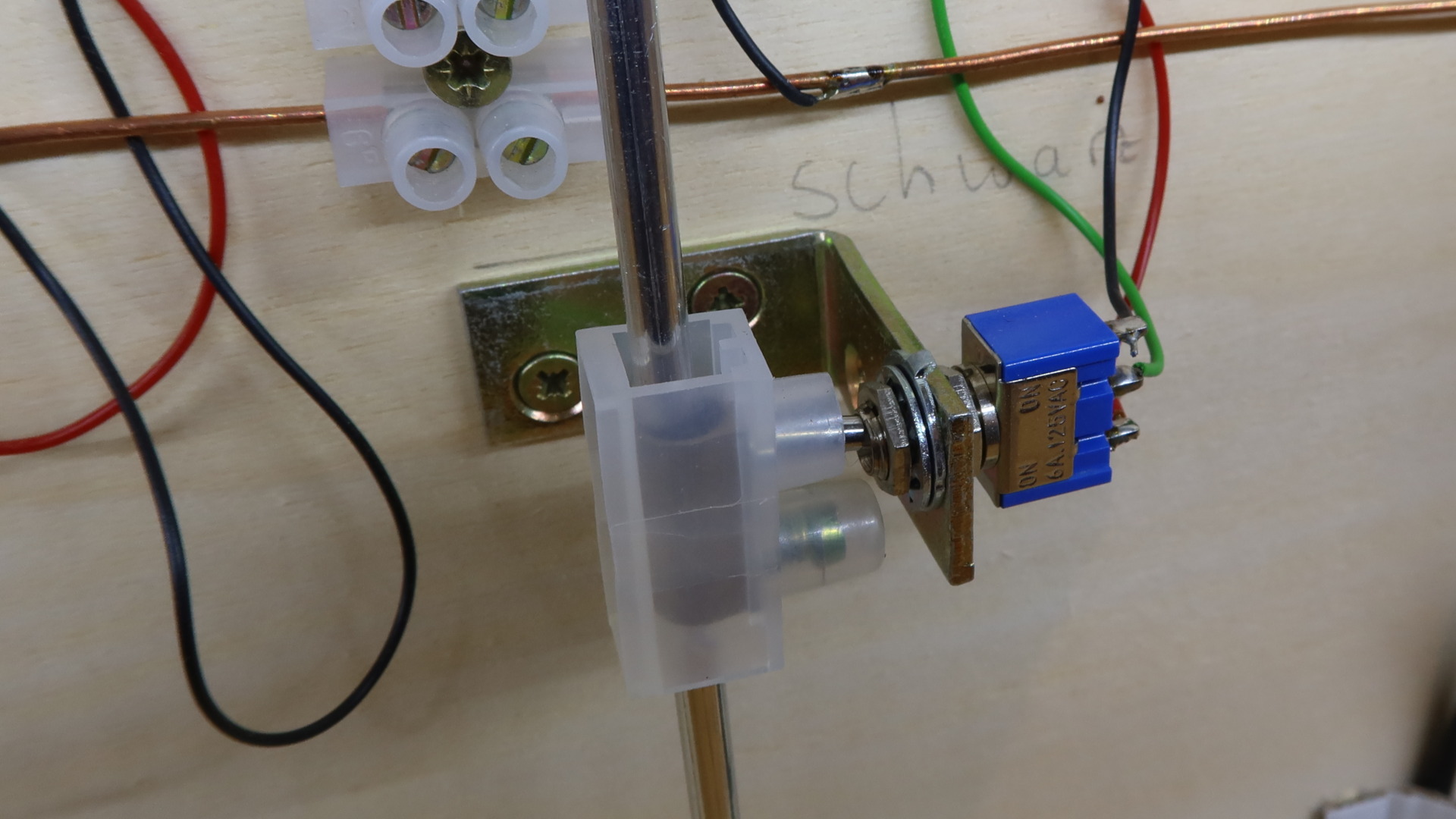 A simple manual turnout control for modules | TrainBoard.com - The ...